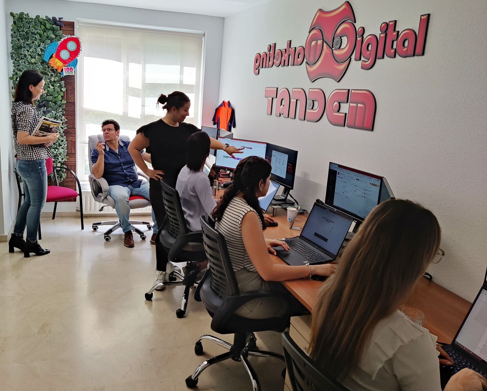 La agencia Tandem Marketing Digital cumple 9 años - Tecnología para los negocios